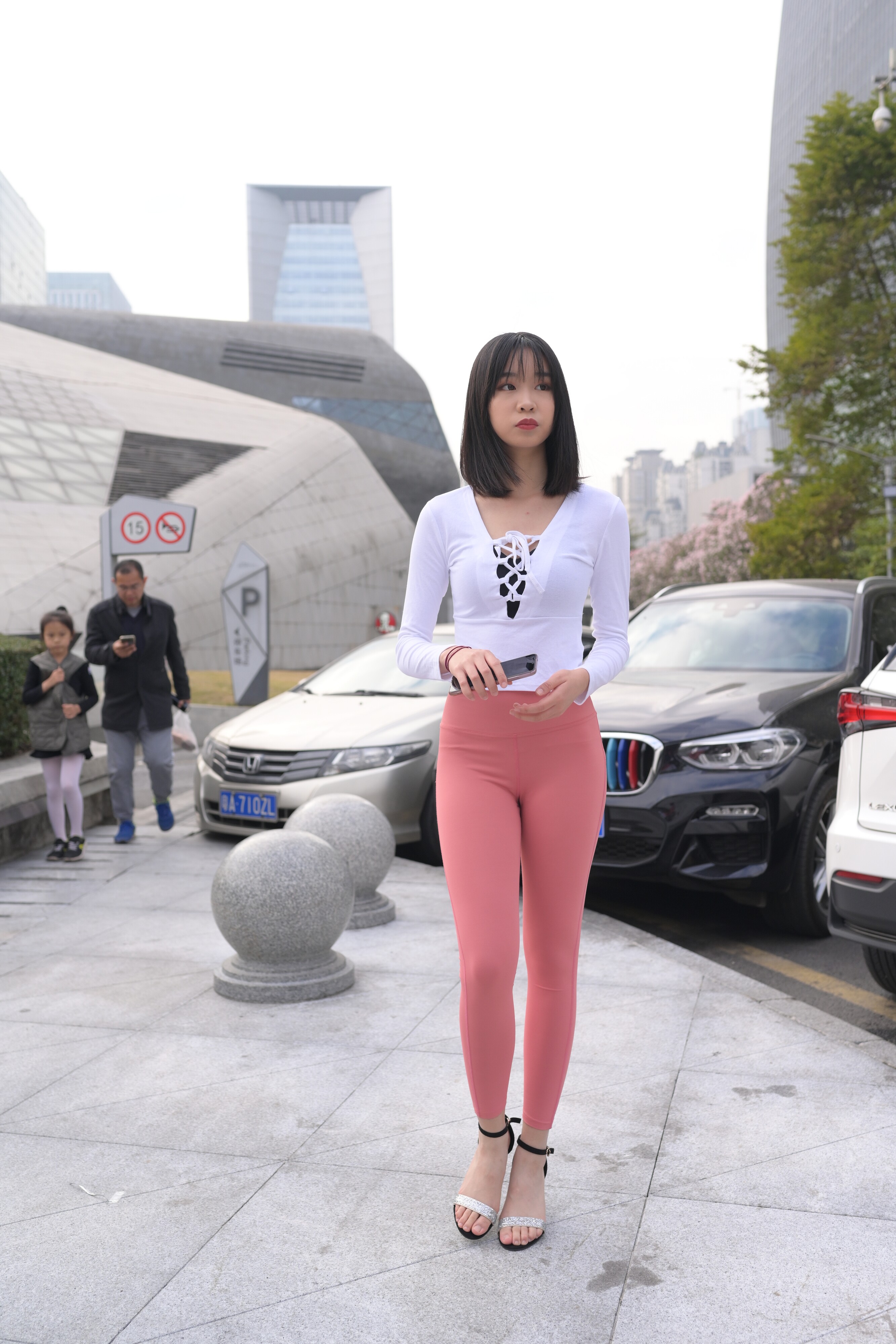 [2021-05-23] 国色美图之粉色紧身裤小姐姐（一） [72P] - 库里丝