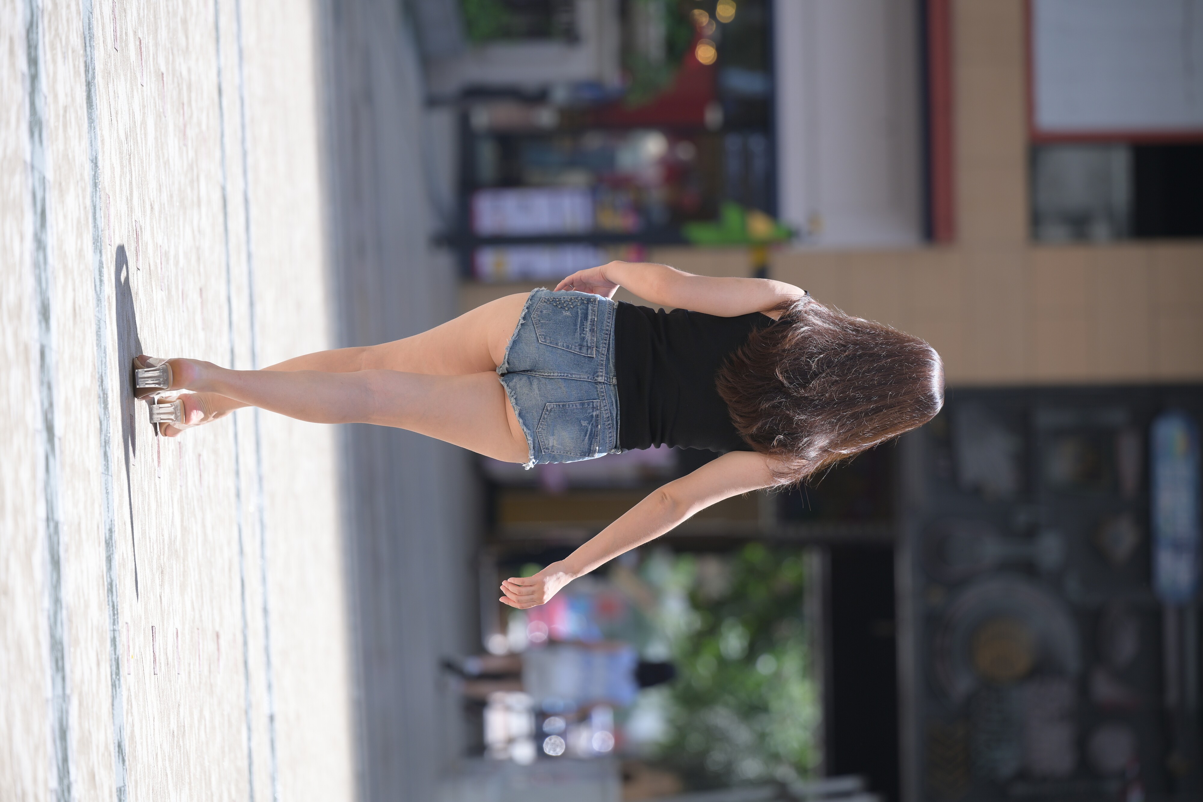 [2021-06-29] 国色美图之慢热的牛仔热裤美女（四） [87P] - 库里丝